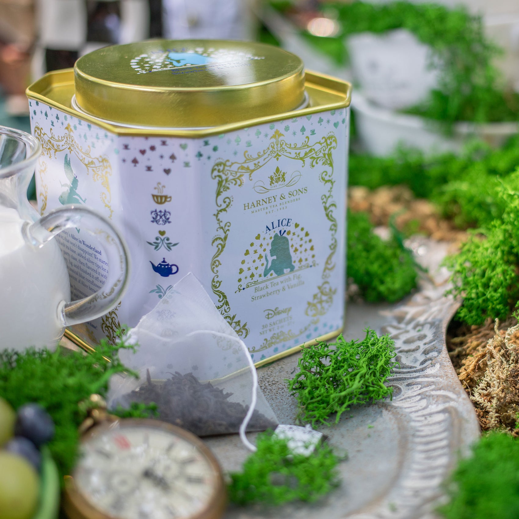 Harney & Sons Alice in Wonderland Tea | Tin of 30 Sachets - Harney ...