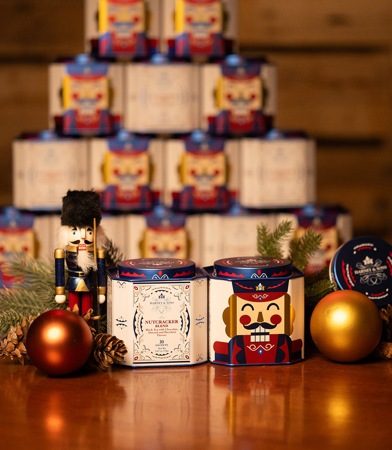 Harney & Sons Nutcracker Blend | Tin of 30 Sachets - Sachets / Tin of ...
